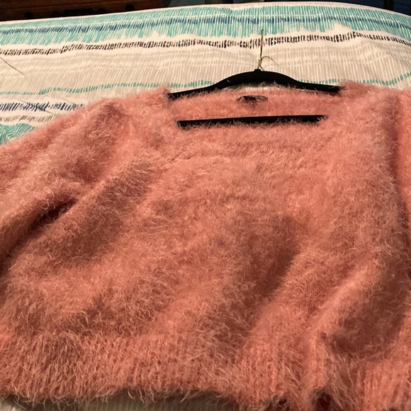 wild fable | Tops | Wild Fable Pink Puff Fuzzy Crop Sweater | Poshmark